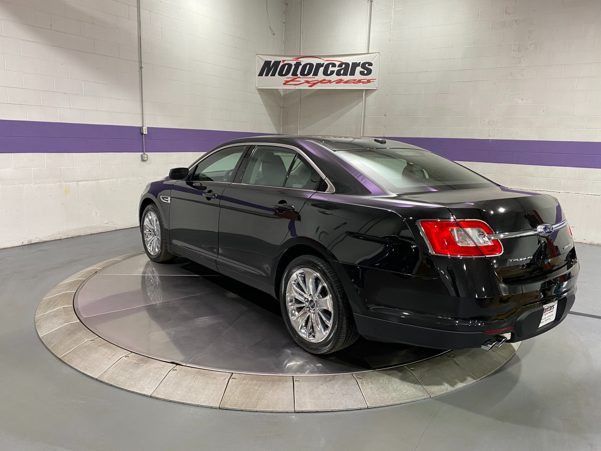 2011 Ford Taurus Limited FWD Stock # MCE1042 for sale near Alsip, IL ...