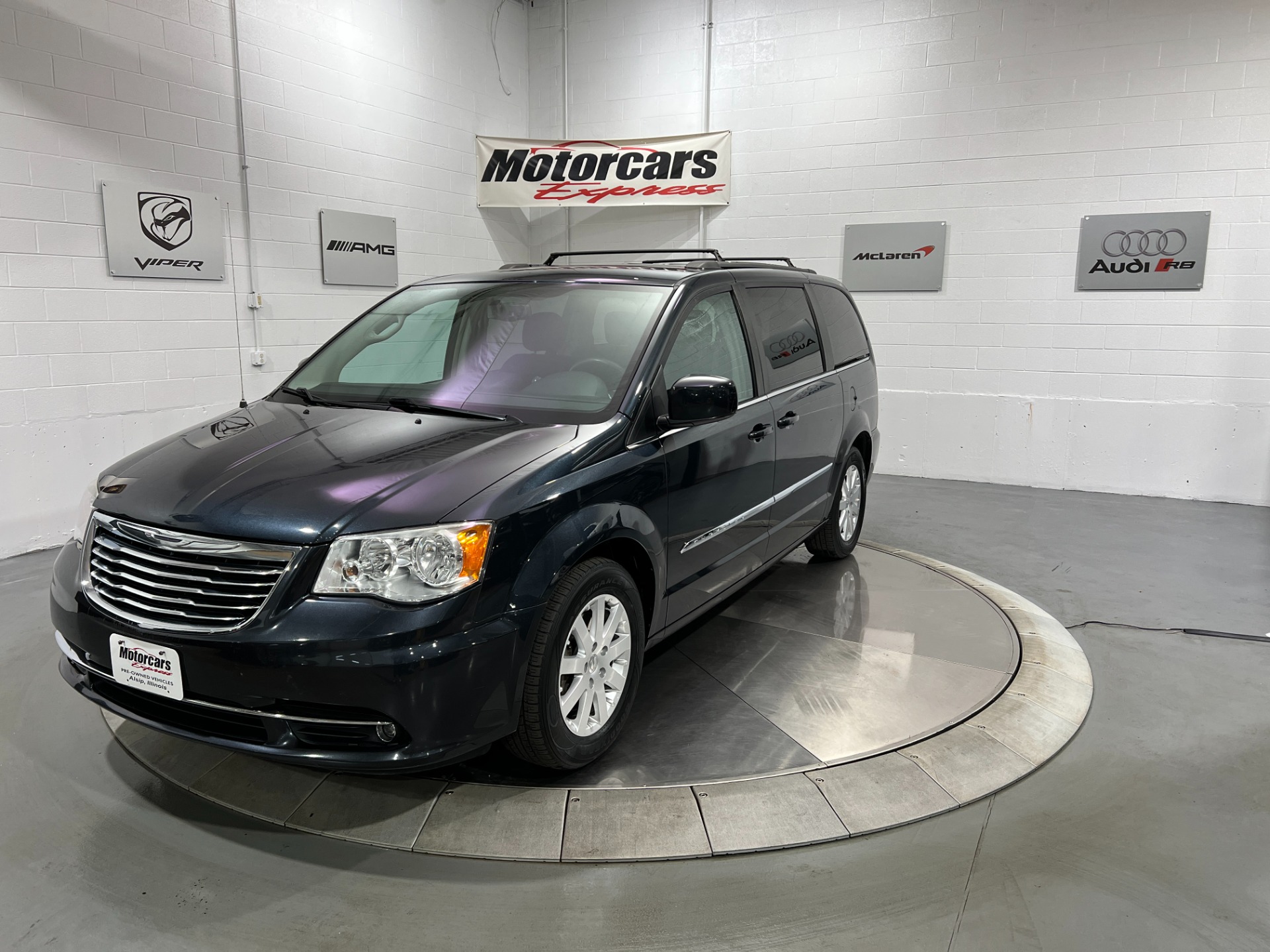 Used 2014 Chrysler Town and Country Touring FWD For Sale (Sold ...