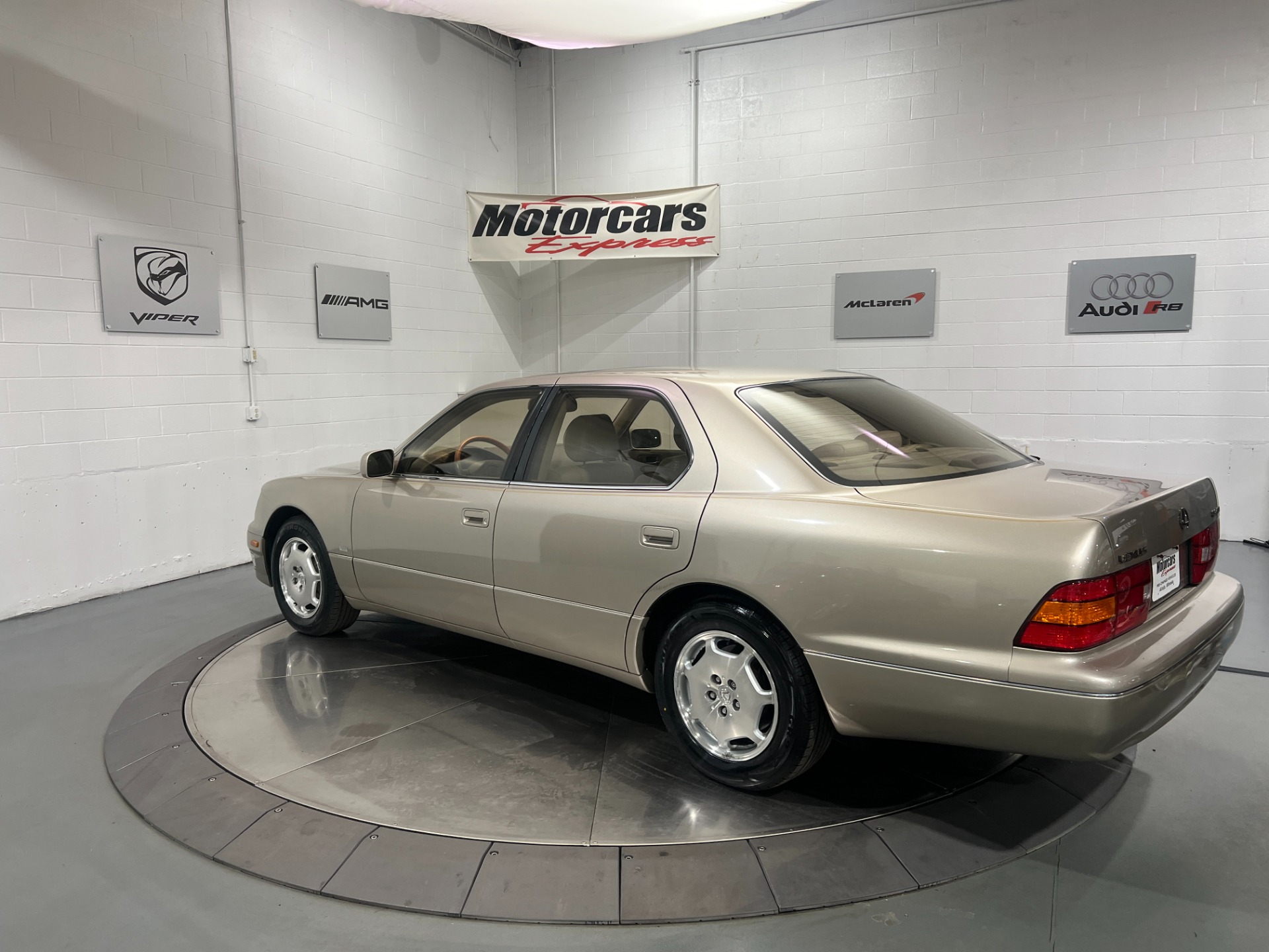 2000 Lexus Ls